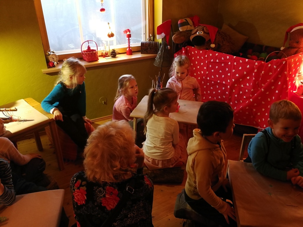 Meelespea lasteaed - Naerulinnud Päkapikkude Salakontoris 2019 | Tallinn