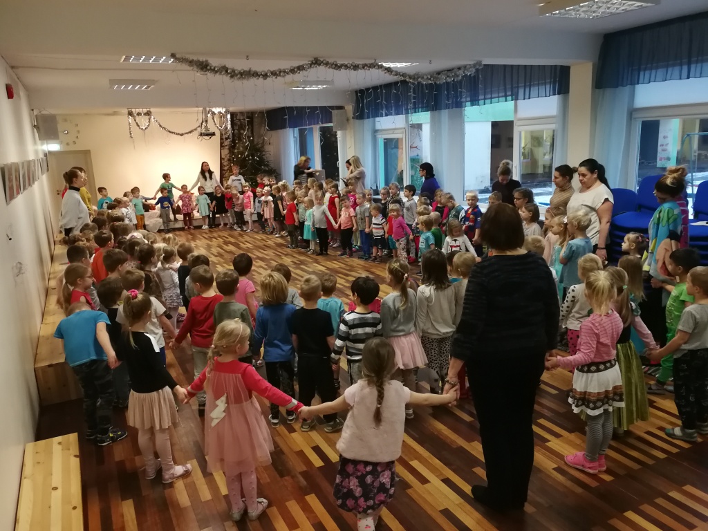 Meelespea lasteaed - Head aega jõulupuu ning tere tulemast uus aasta ...