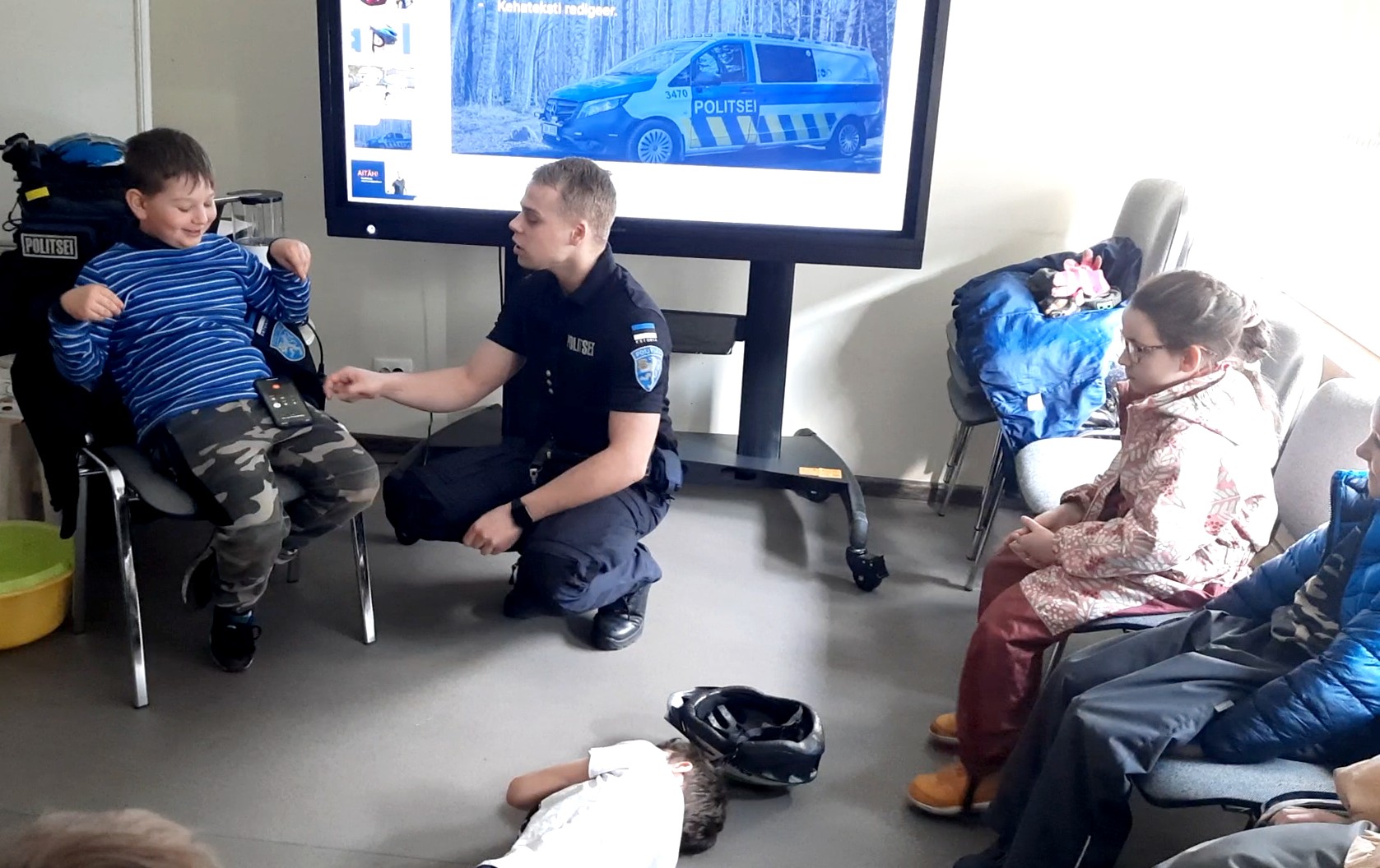 Politsei külaskäik Tallinna Paekaare Lasteaeda | Tallinn