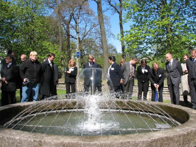 Purskkaevu avamine ja puude istutamine - Tallinna Päev 2006 | Tallinn