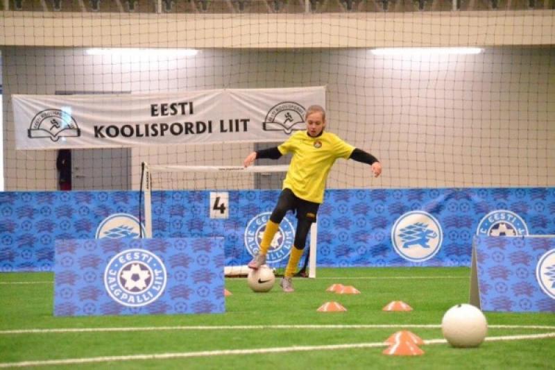 Lasnamäe vene gümnaasium oli jalgpalli osavusfestivalil parim | Tallinn