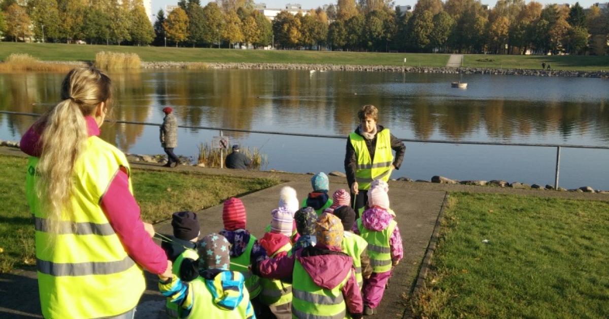 Meelespea lasteaed - Jänkukeste õppekäik Õismäe tiigi äärde | Tallinn