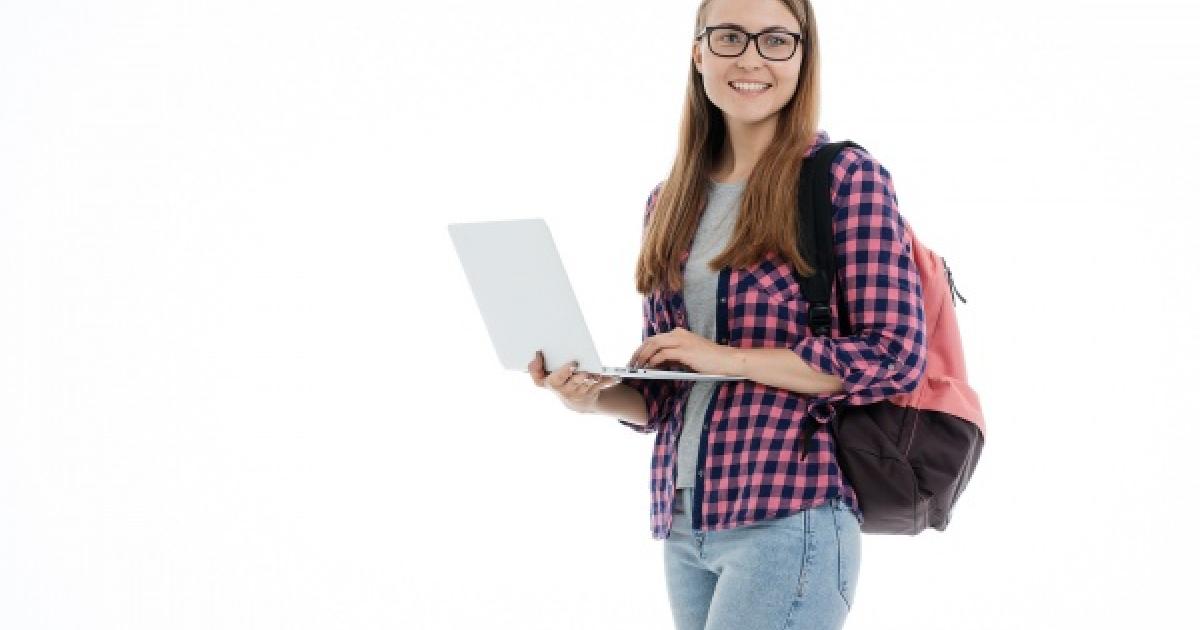 Eestis loodi esimene distantsõppe valikainete kool | Tallinn