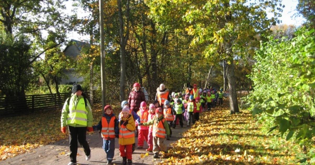 Meelespea lasteaed - Matk Harku järve äärde 2014 | Tallinn